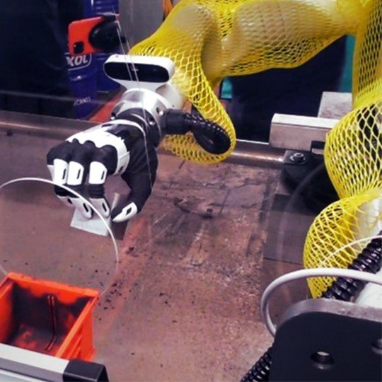 Nuclear: Risk Reduction of Glovebox Operations – AtkinsRéalis