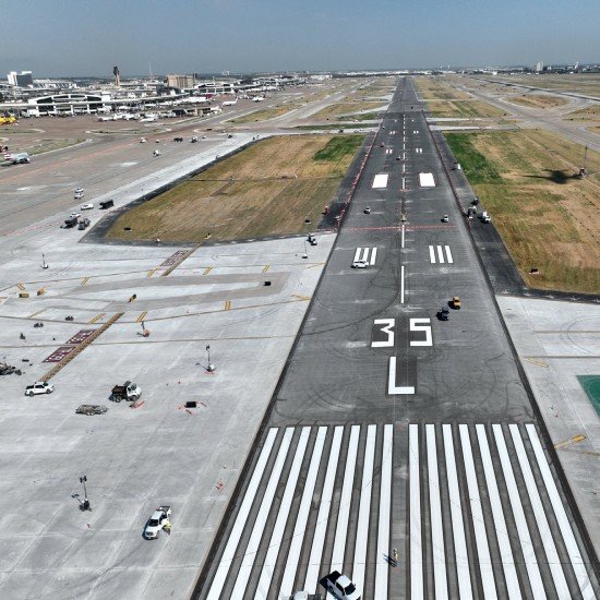 Dallas Fort Worth International Airport Runway 17R-35L – AtkinsRéalis